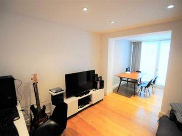 1 Bedrooms Flat for rent in Overstone Road, London W6