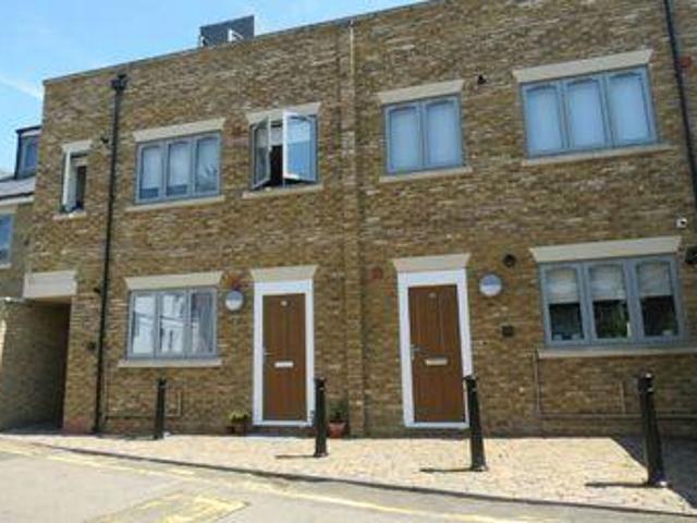 1 Bedrooms Flat for rent in Loates Lane, Watford, Hertfordshire WD17
