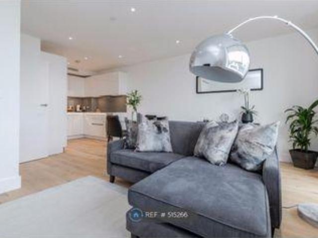 1 Bedrooms Flat for rent in Lombard Road, London SW11