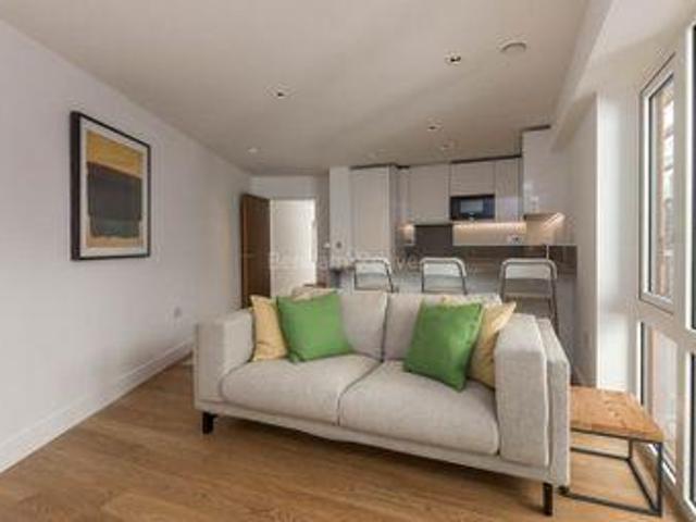 1 Bedrooms Flat for rent in Longfield Avenue, Ealing W5
