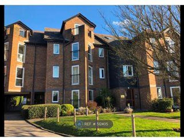 1 Bedrooms Flat for rent in Longwater House, Kingston Upon Thames KT1