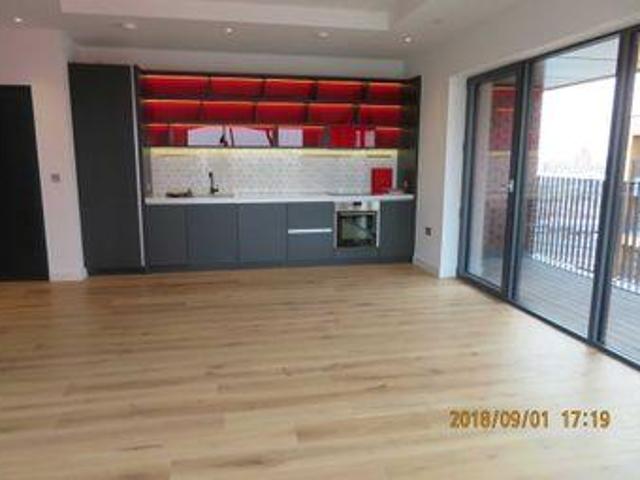 1 Bedrooms Flat for rent in London City Island, London E14