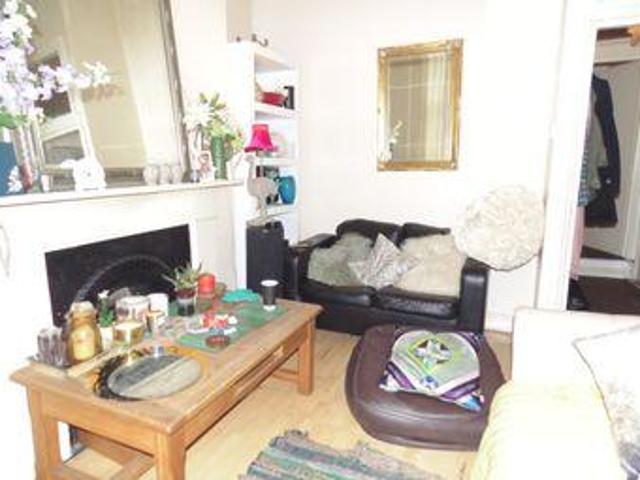 1 Bedrooms Flat for rent in London Road, Tooting SW17