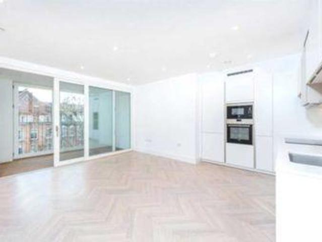 1 Bedrooms Flat for rent in London Square, Caledonian Road N7
