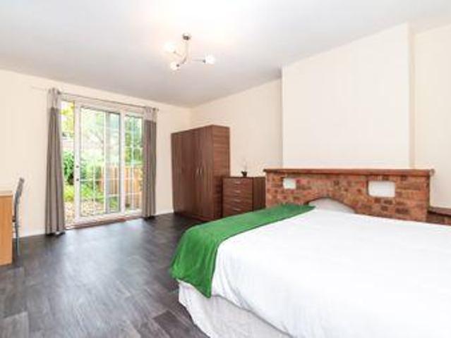 1 Bedrooms Flat for rent in Lord Hills Road, Paddington, Central London W2