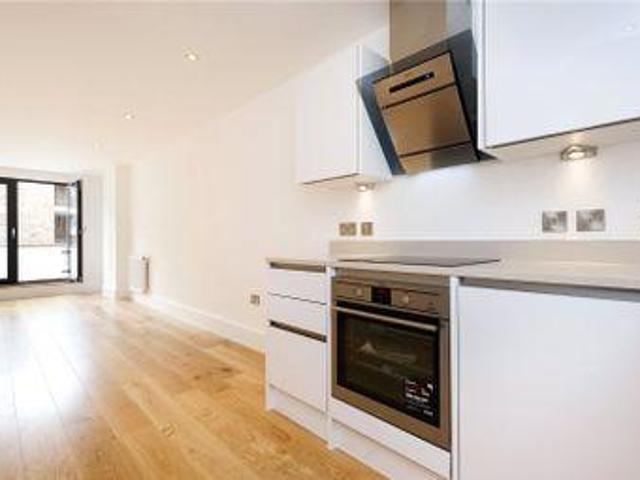1 Bedrooms Flat for rent in Lagrange Court, 15 Axio Way, London E3