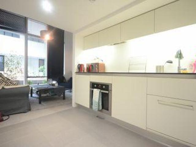 1 Bedrooms Flat for rent in Lake Shore Drive, Headley Park, Bristol BS13
