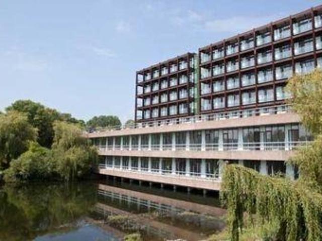 1 Bedrooms Flat for rent in Lakeshore Drive, Bristol BS13