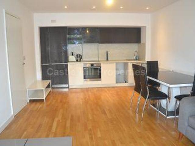 1 Bedrooms Flat for rent in Lakeside Drive, Park Royal, London. NW10
