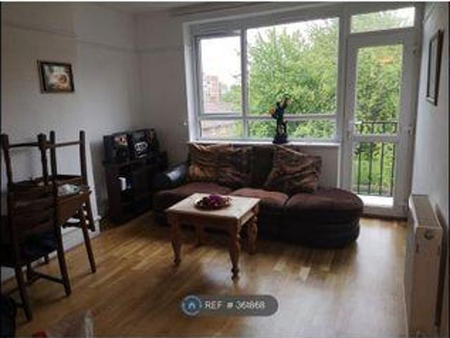 1 Bedrooms Flat for rent in Lamport Close, London SE18