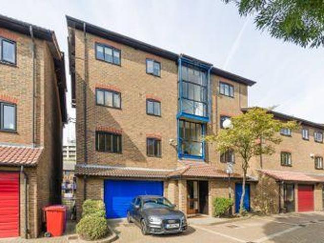 1 Bedrooms Flat for rent in Lancaster Drive, Canary Wharf E14