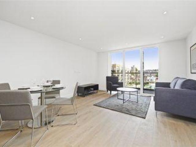 1 Bedrooms Flat for rent in Lang Court, Smithfield Square, High Street, London N8