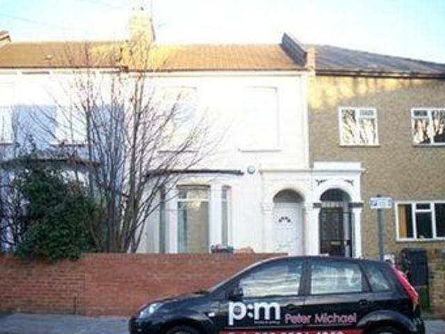 1 Bedrooms Flat for rent in Langham Parade, Langham Road, London N15