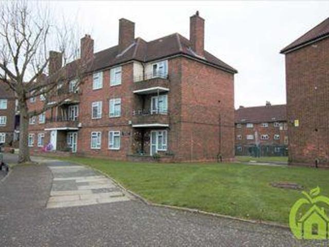 1 Bedrooms Flat for rent in Langport House, Leyburn Road, Romford RM3