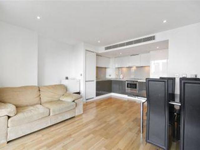 1 Bedrooms Flat for rent in Landmark West, 22 Marsh Wall, London E14