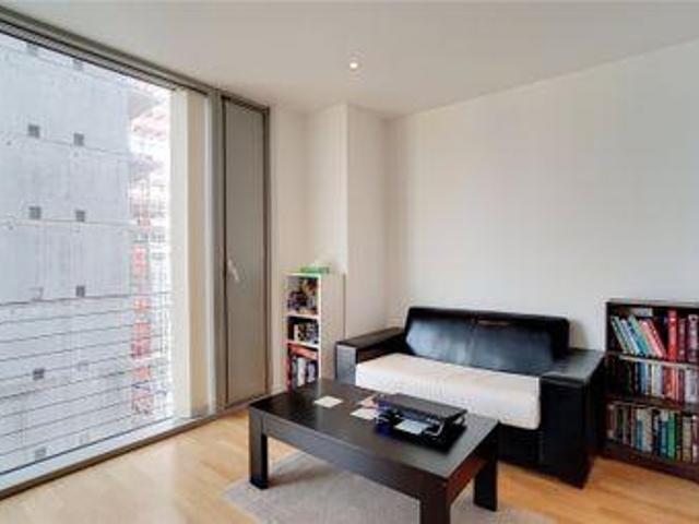 1 Bedrooms Flat for rent in Landmark West, 22 Marsh Wall, London E14