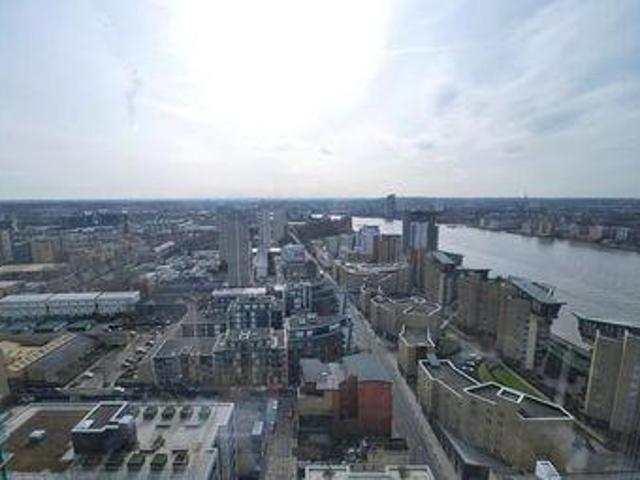 1 Bedrooms Flat for rent in Landmark West, Marsh Wall, London E14