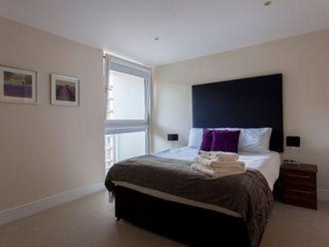 1 Bedrooms Flat for rent in Lanterns Court, Canary Wharf E14