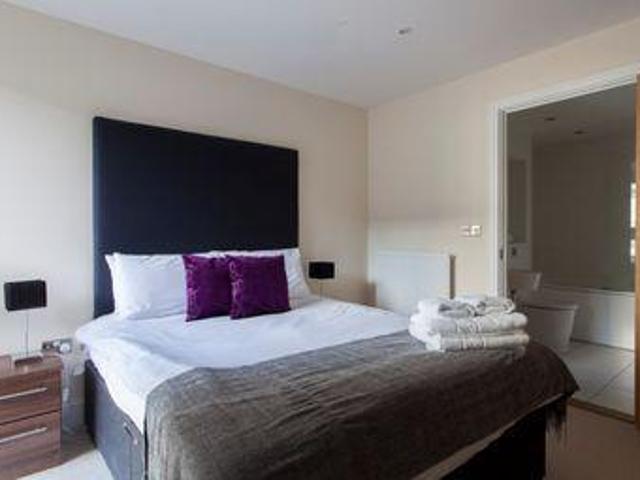 1 Bedrooms Flat for rent in Lanterns Court, Canary Wharf E14