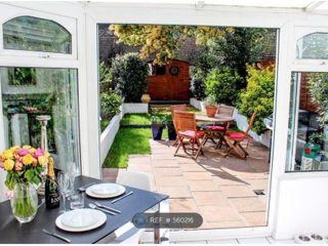 1 Bedrooms Flat for rent in Larden Road, London W3