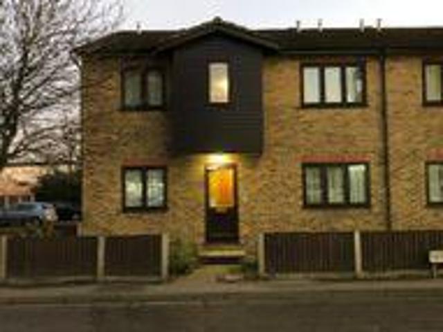 1 Bedrooms Flat for rent in Ley Street, Ilford IG1