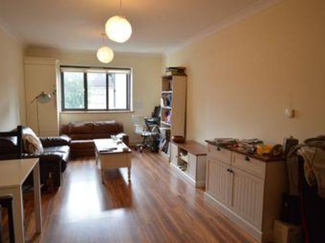 1 Bedrooms Flat for rent in Leamington Court, Leamington Avenue, Walthamstow E17
