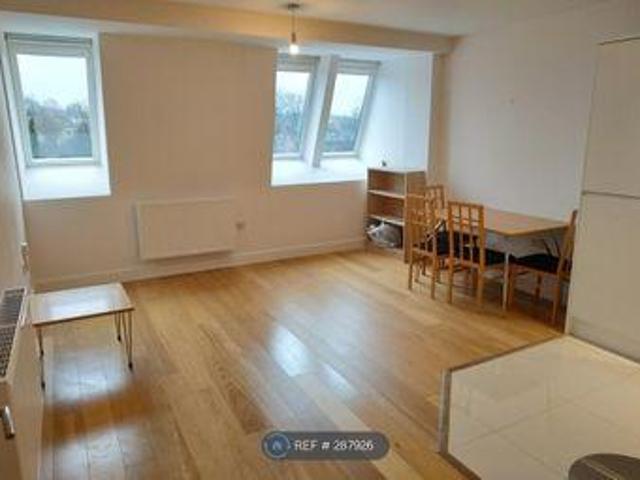 1 Bedrooms Flat for rent in Leben Court, Sutton SM1