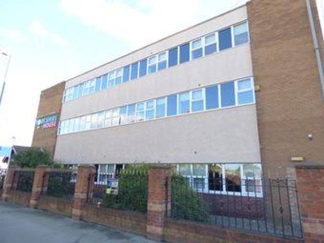 1 Bedrooms Flat for rent in Leeds Road, Glasshoughton, Castleford WF10