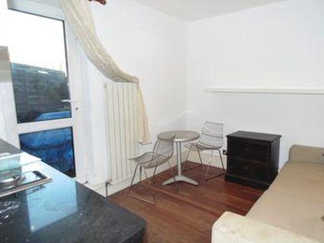 1 Bedrooms Flat for rent in Lendal Terrace, Clapham SW4