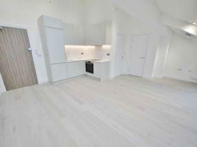 1 Bedrooms Flat for rent in Library House, New Road, Brentwood CM14