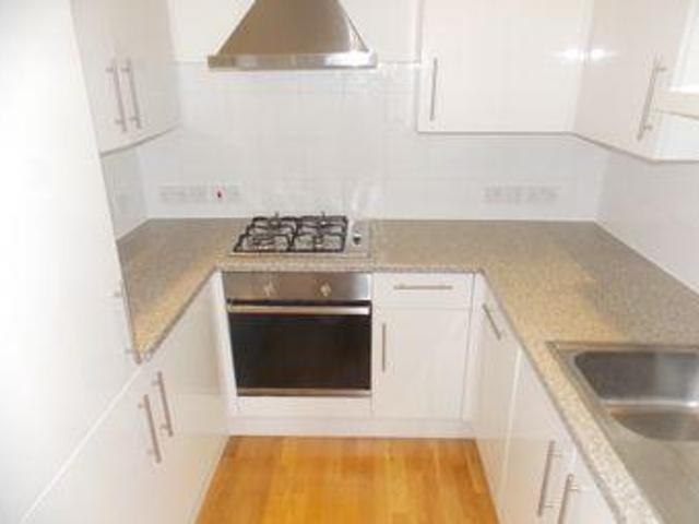 1 Bedrooms Flat for rent in Lighthouse Apartments, 339 341 Commercial Road, London E1