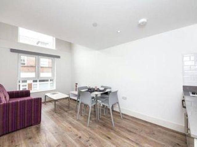 1 Bedrooms Flat for rent in Luminaire Apartments, Kilburn High Road, Kilburn, London NW6
