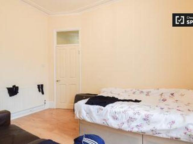 1 Bedrooms Flat for rent in Lydford Road, London W9