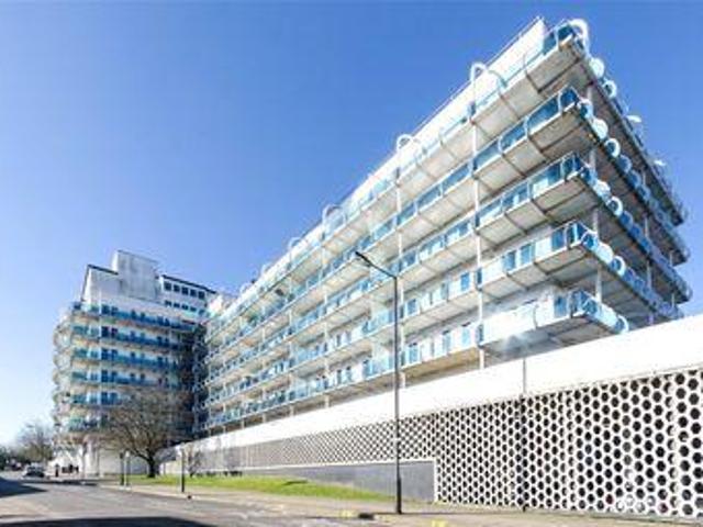 1 Bedrooms Flat for rent in Lyon Road, Harrow HA1