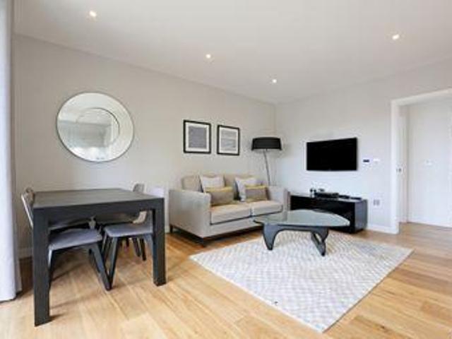 1 Bedrooms Flat for rent in Monarch Square, London SW11