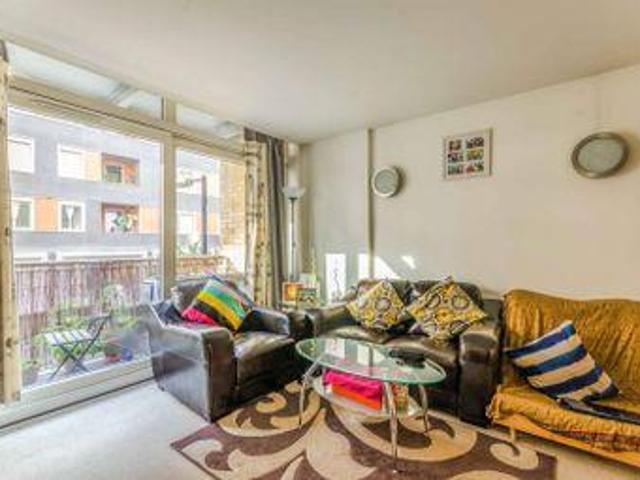 1 Bedrooms Flat for rent in Moore House, Canary Wharf E14