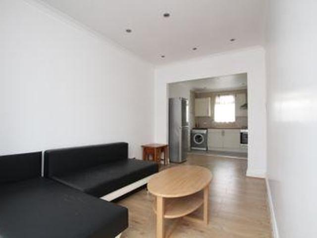 1 Bedrooms Flat for rent in Mortlake Road, Ilford, Essex IG1