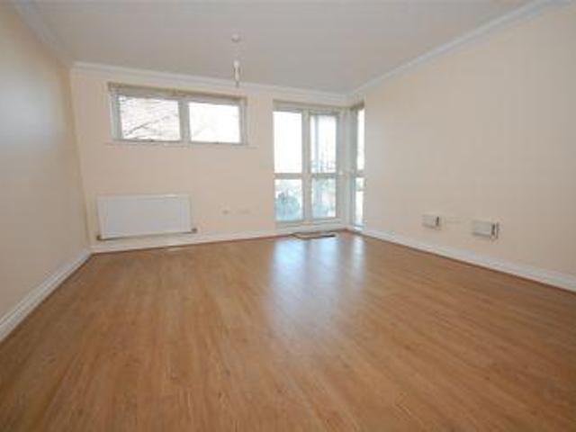 1 Bedrooms Flat for rent in Maxim Apartments, 2 Wheeler Place, Bromley, Kent BR2