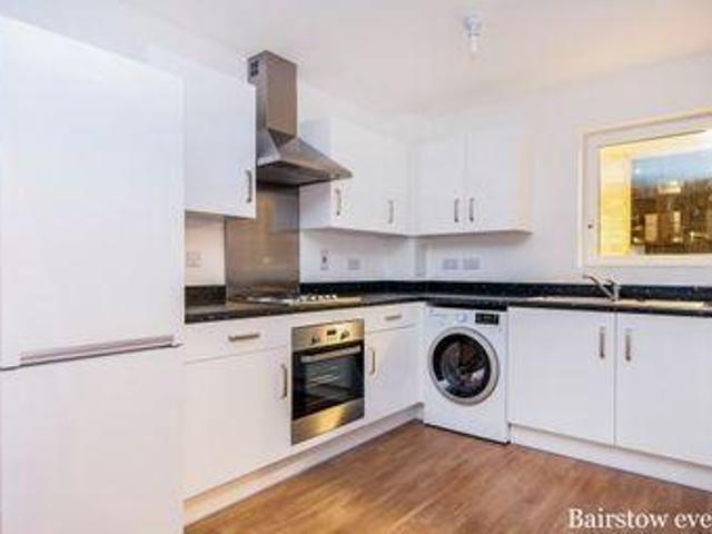 1 Bedrooms Flat for rent in Maxwell Road, Romford RM7