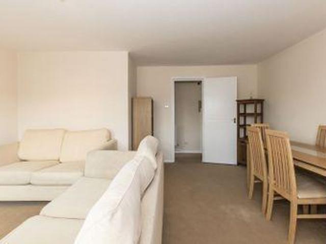1 Bedrooms Flat for rent in Maybank Road, London E18