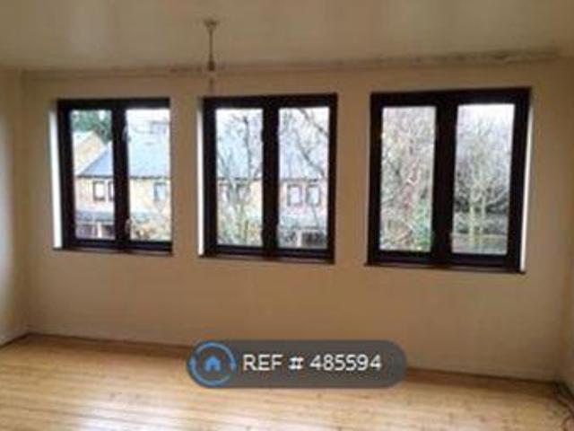 1 Bedrooms Flat for rent in Maysoule Road, London SW11