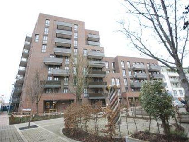 1 Bedrooms Flat for rent in Maypole Court, London E3