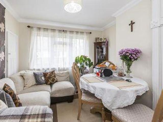 1 Bedrooms Flat for rent in Macgregor Road, London E16