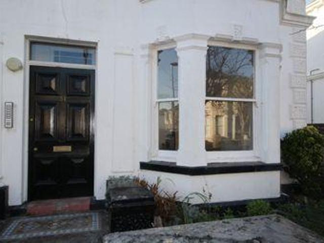 1 Bedrooms Flat for rent in Madeira Avenue, Worthing BN11