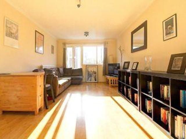 1 Bedrooms Flat for rent in Magnin Close, Hackney, London E8