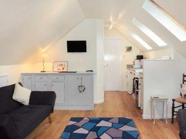 1 Bedrooms Flat for rent in Main Road, Middleton Cheney OX17