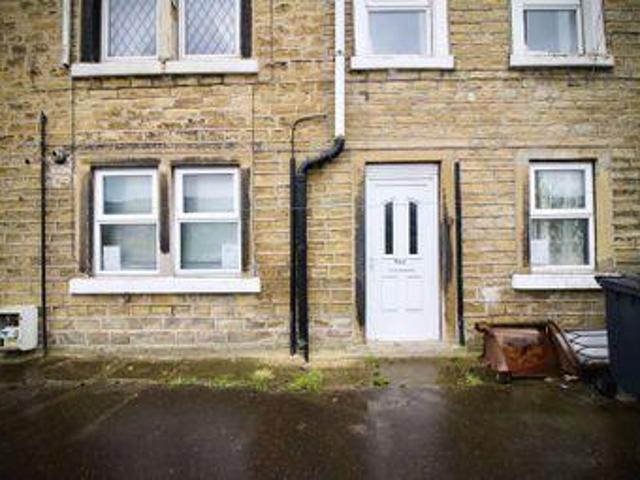 1 Bedrooms Flat for rent in Manchester Road, Spurn Point, Linthwaite, Huddersfield HD7