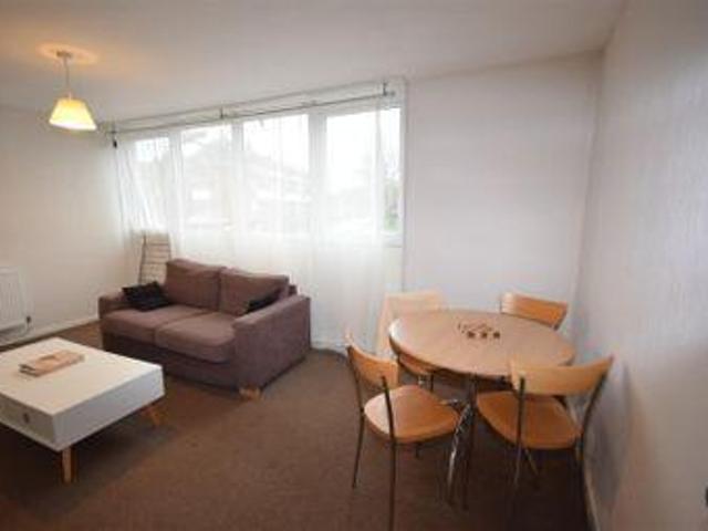 1 Bedrooms Flat for rent in Manor Gardens, London W4