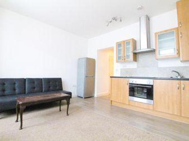 1 Bedrooms Flat for rent in Manorgate Road, Kingston Upon Thames KT2