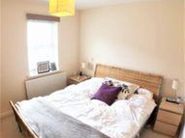 1 Bedrooms Flat for rent in Mansion Gate Square, Leeds LS7